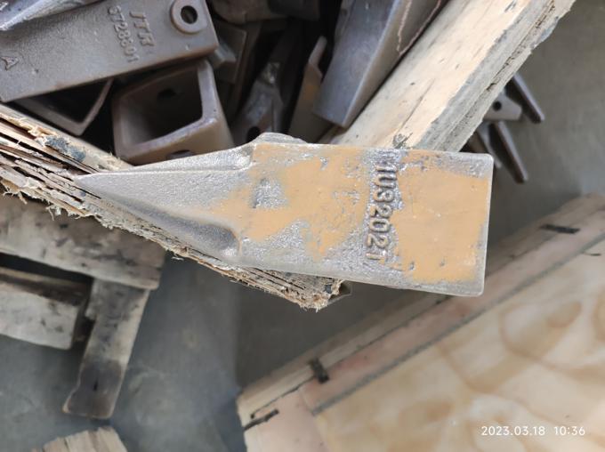 TIG J200 Small Excavator Twin Tiger Tooth 1U3202 1U3202T 1U3202WT For J200